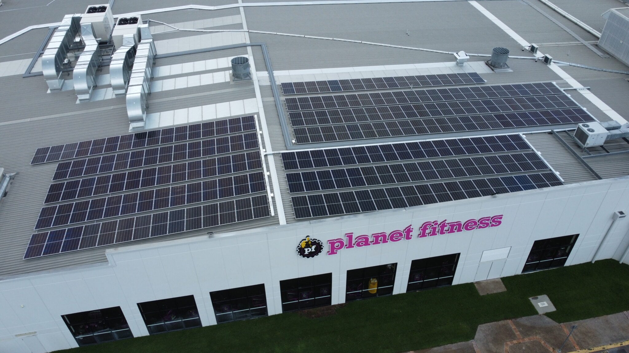 Powering Up: The Six Benefits of Commercial Solar Systems for Gym Owners